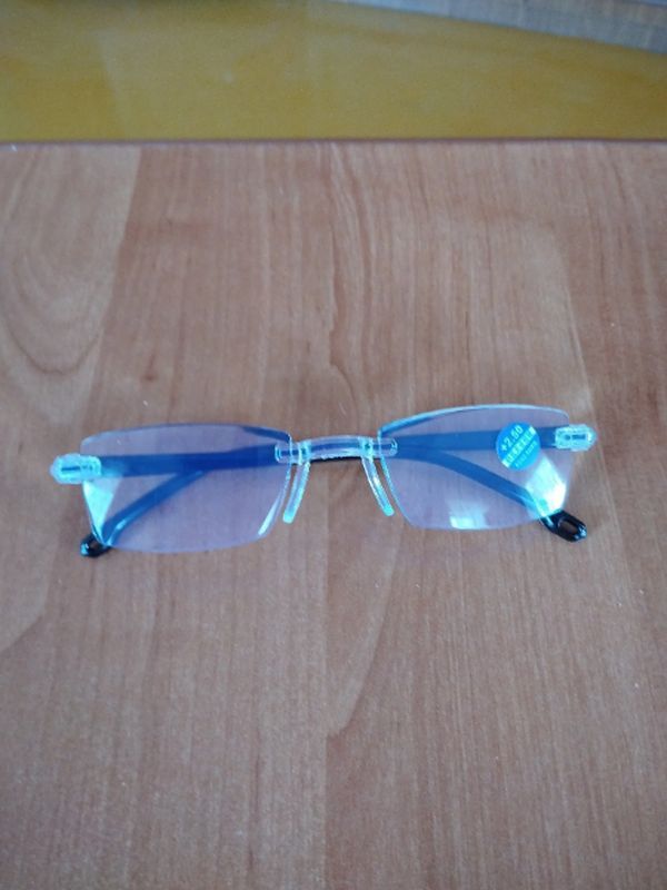 Glasses HU - Urban Gadget